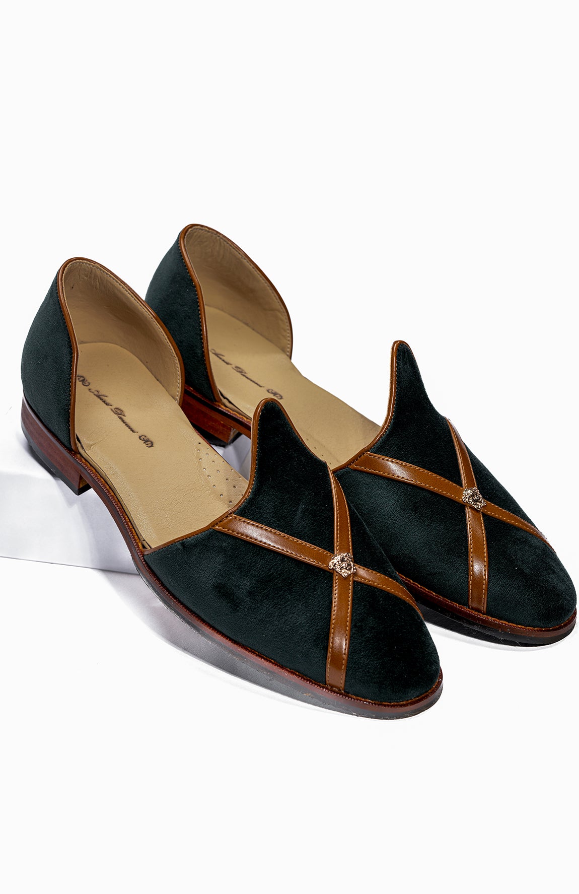 PLAIN TOE DERBY SANDLES – Amrit Dawani