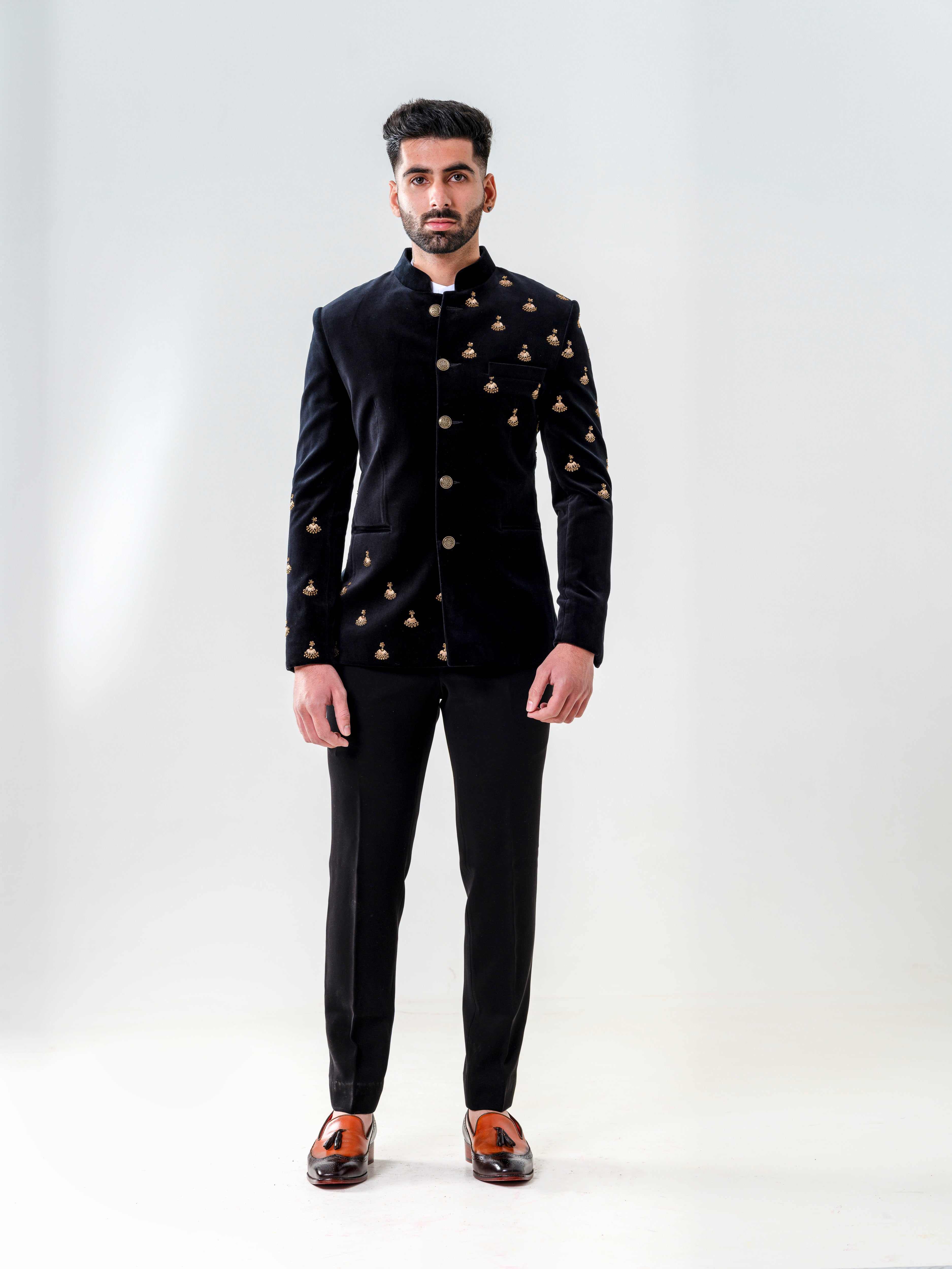 CLASSIC JODHPURI WITH SPRINKLES OF SMALL MOTIFS – Amrit Dawani